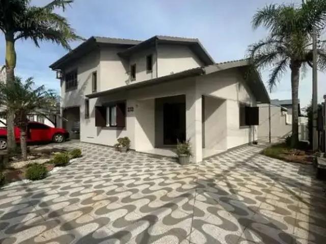 Casa / Sobrado para Venda em Tramandaí/RS Zona Nova 3 Quartos