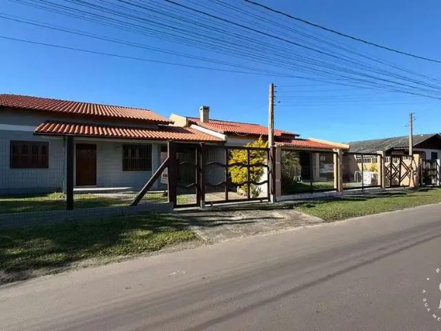 Casa / Sobrado para Venda em Tramandaí/RS Zona Nova 3 Quartos