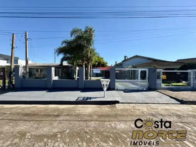 Casa / Sobrado para Venda em Tramandaí/RS Zona Nova 4 Quartos