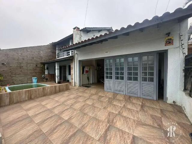 Casa / Sobrado para Venda em Tramandaí/RS Barra 3 Quartos