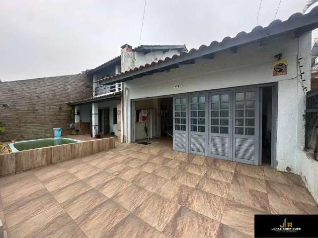 Casa / Sobrado para Venda em Tramandaí/RS Barra 3 Quartos