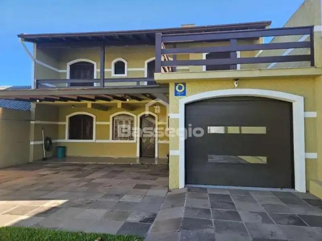 Casa / Sobrado para Venda em Tramandaí/RS Barra 3 Quartos
