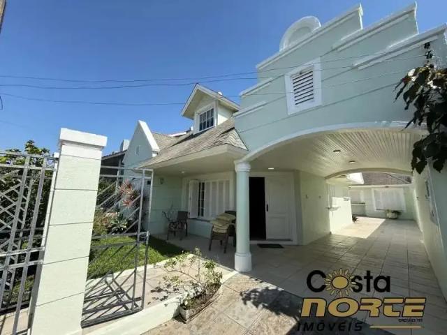 Casa / Sobrado para Venda em Tramandaí/RS Centro 3 Quartos