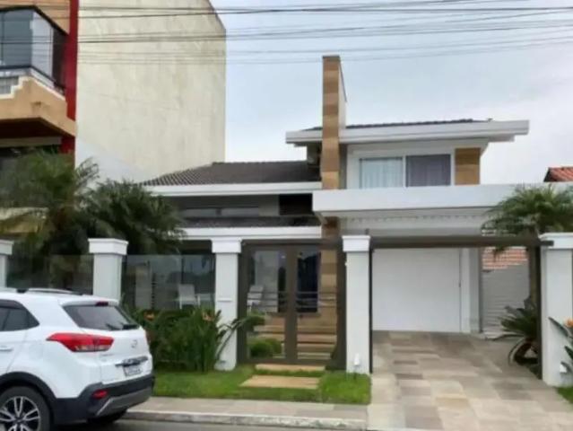 Casa / Sobrado para Venda em Tramandaí/RS Centro 3 Quartos