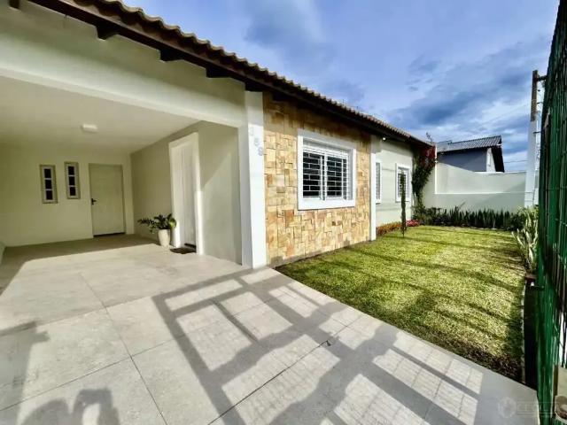 Casa / Sobrado para Venda em Tramandaí/RS Centro 3 Quartos