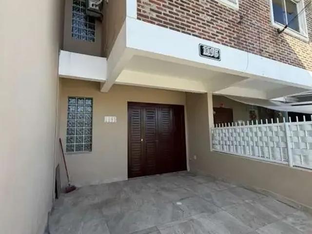 Casa / Sobrado para Venda em Tramandaí/RS Centro 2 Quartos