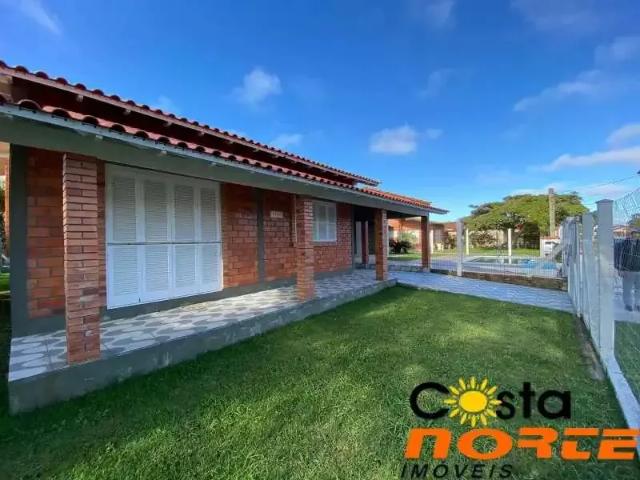 Casa / Sobrado para Venda em Tramandaí/RS Centro 4 Quartos