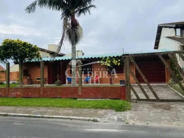 Casa / Sobrado para Venda em Tramandaí/RS Centro 4 Quartos