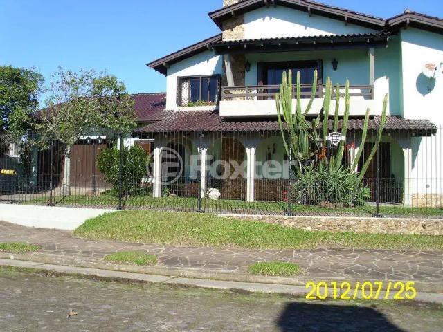 Casa / Sobrado para Venda em Tramandaí/RS Centro 5 Quartos