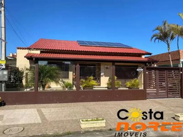 Casa / Sobrado para Venda em Tramandaí/RS Centro 6 Quartos