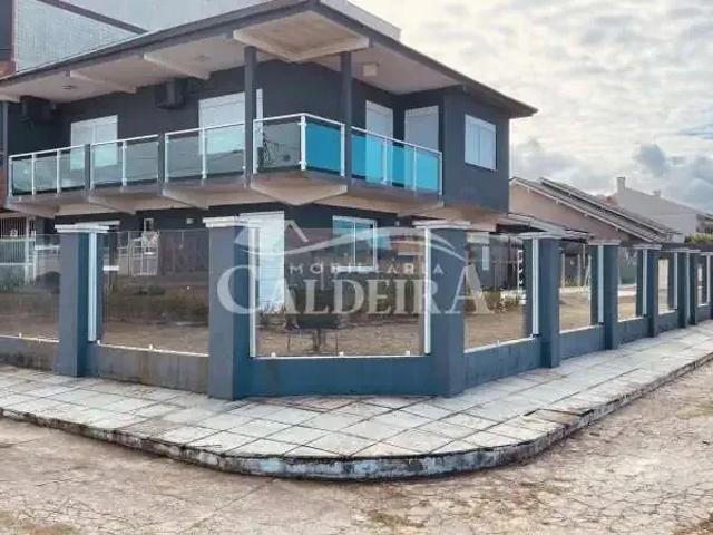 Casa / Sobrado para Venda em Tramandaí/RS Centro 6 Quartos