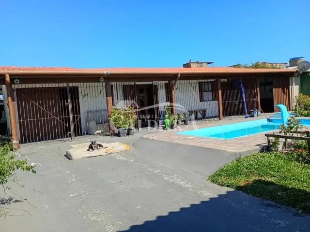 Casa / Sobrado para Venda em Tramandaí/RS Jardim Atlântico 4 Quartos