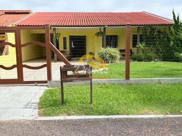 Casa / Sobrado para Venda em Tramandaí/RS Nova Tramandaí 4 Quartos