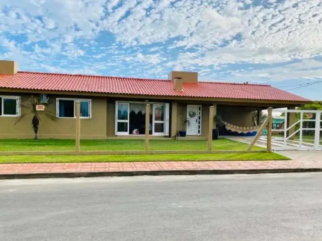 Casa / Sobrado para Venda em Tramandaí/RS Nova Tramandaí 4 Quartos