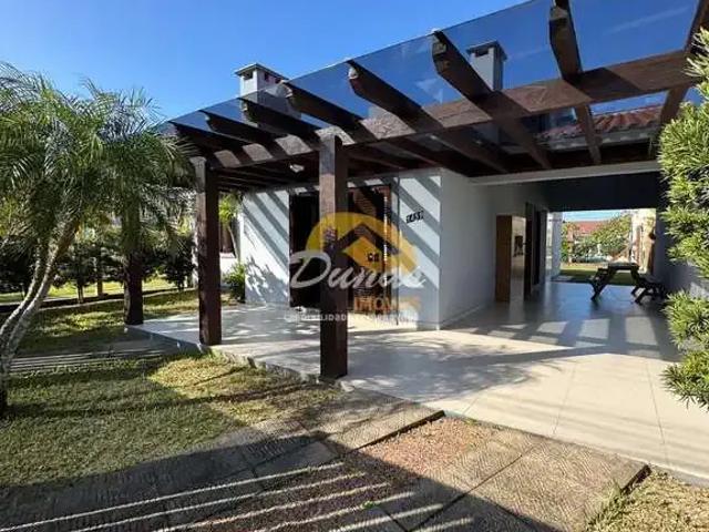 Casa / Sobrado para Venda em Tramandaí/RS Nova Tramandaí 4 Quartos