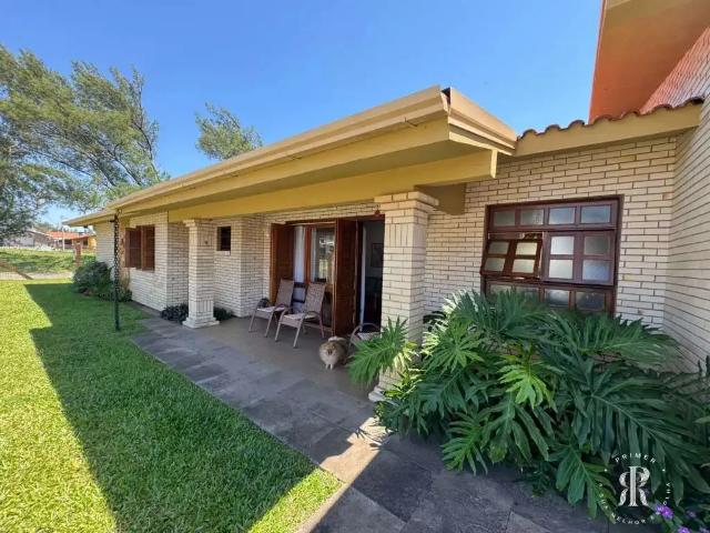 Casa / Sobrado para Venda em Tramandaí/RS Nova Tramandaí 4 Quartos