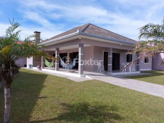 Casa / Sobrado para Venda em Tramandaí/RS Nova Tramandaí 4 Quartos