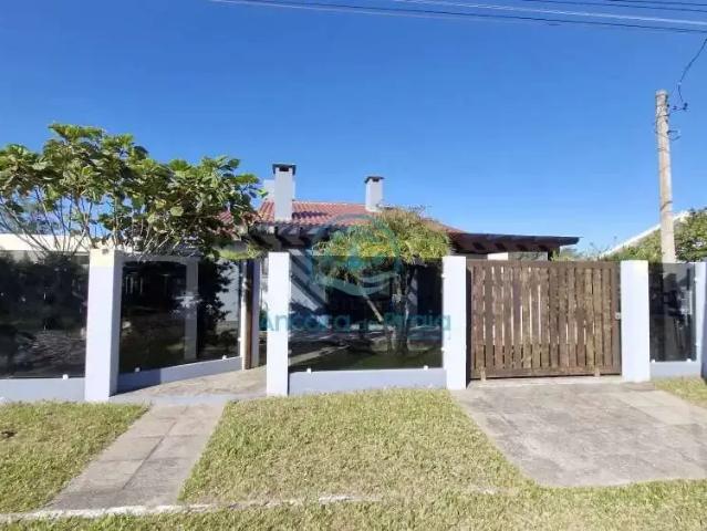 Casa / Sobrado para Venda em Tramandaí/RS Nova Tramandaí 4 Quartos