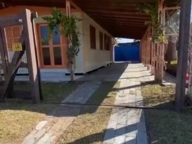 Casa / Sobrado para Venda em Tramandaí/RS Nova Tramandaí 4 Quartos
