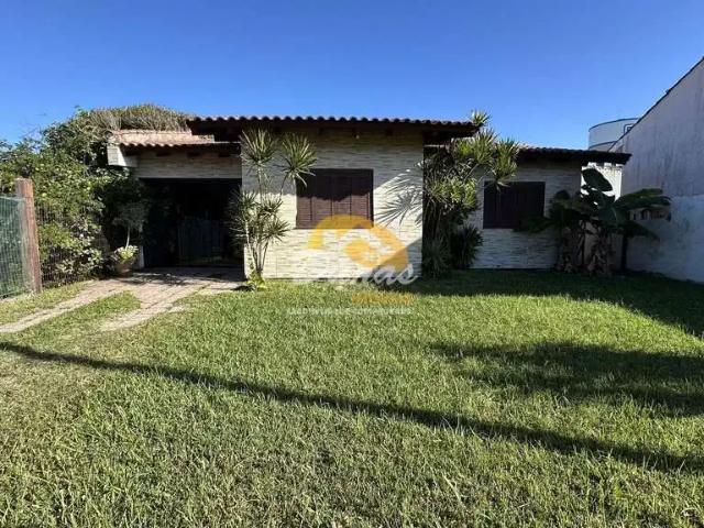 Casa / Sobrado para Venda em Tramandaí/RS Nova Tramandaí 4 Quartos