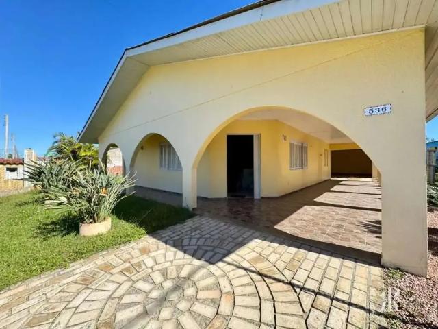 Casa / Sobrado para Venda em Tramandaí/RS Nova Tramandaí 5 Quartos