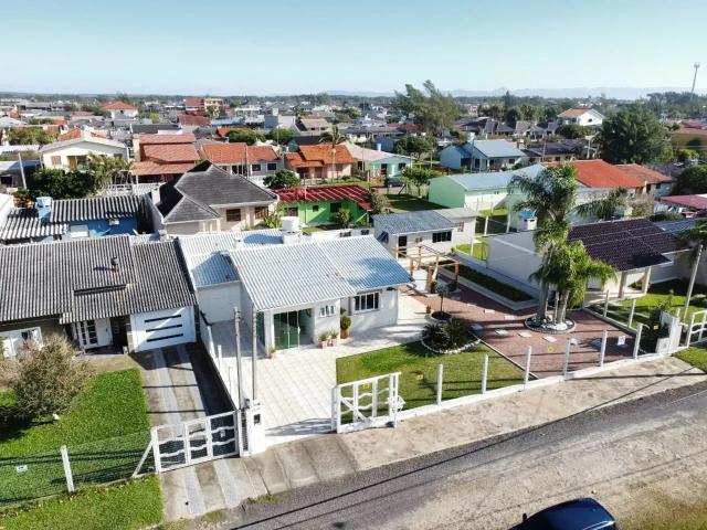 Casa / Sobrado para Venda em Tramandaí/RS Nova Tramandaí 5 Quartos