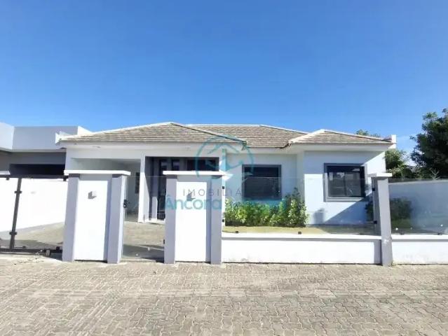 Casa / Sobrado para Venda em Tramandaí/RS Nova Tramandaí 3 Quartos