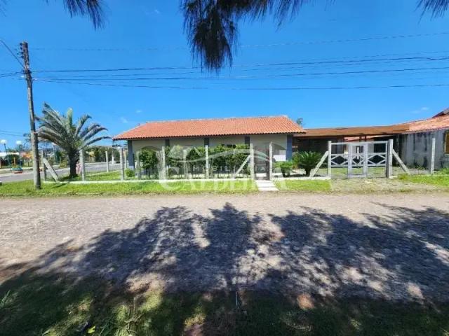 Casa / Sobrado para Venda em Tramandaí/RS Nova Tramandaí 3 Quartos