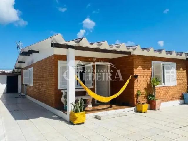 Casa / Sobrado para Venda em Tramandaí/RS Nova Tramandaí 3 Quartos