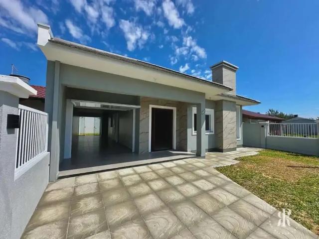 Casa / Sobrado para Venda em Tramandaí/RS Nova Tramandaí 3 Quartos