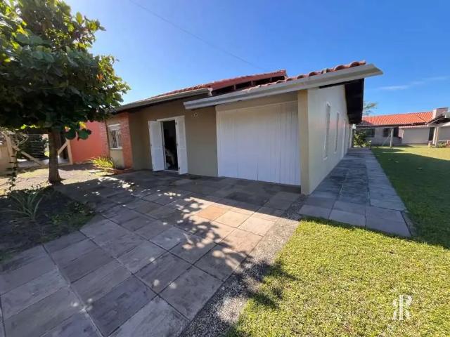 Casa / Sobrado para Venda em Tramandaí/RS Nova Tramandaí 3 Quartos
