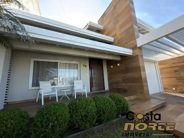 Casa / Sobrado para Venda em Tramandaí/RS São José 3 Quartos