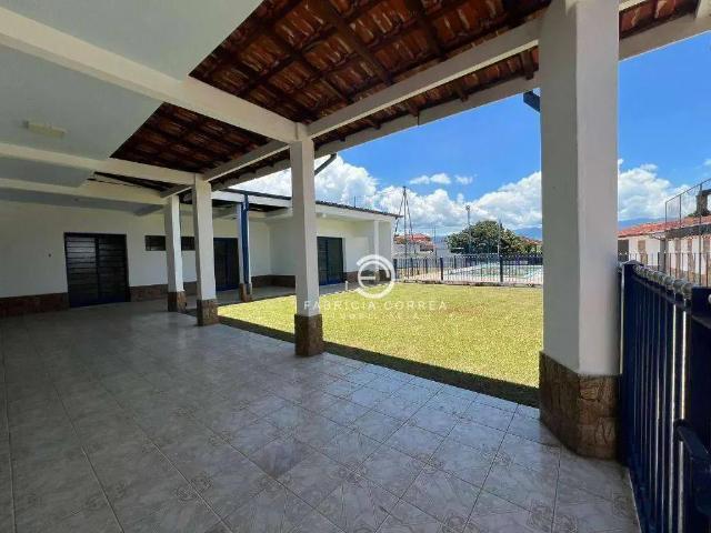 Casa / Sobrado para Venda em Tremembé/SP Centro 4 Quartos