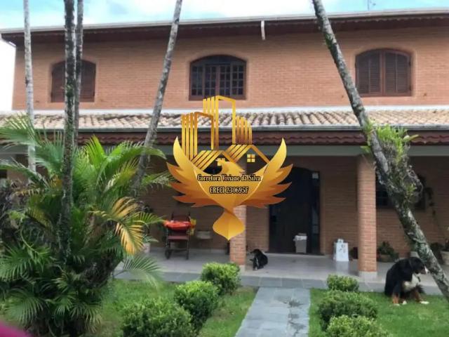 Casa / Sobrado para Venda em Tremembé/SP Centro 5 Quartos