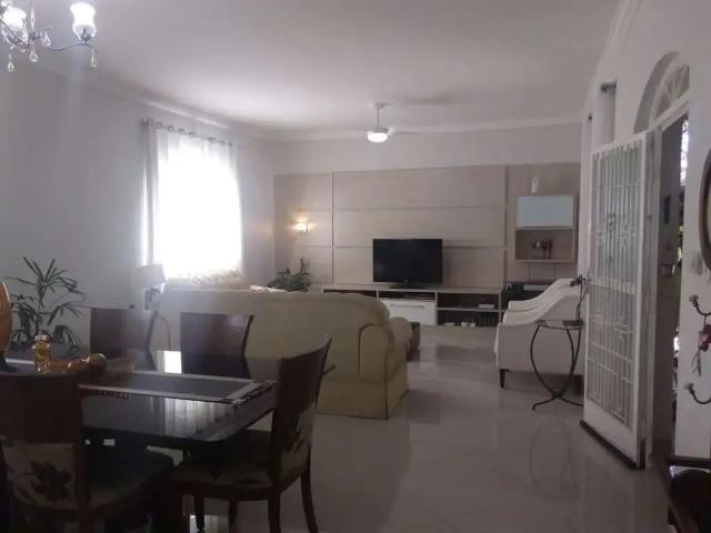 Casa / Sobrado para Venda em Tremembé/SP Centro 3 Quartos