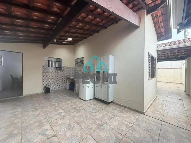 Casa / Sobrado para Venda em Tremembé/SP Centro 3 Quartos