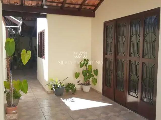 Casa / Sobrado para Venda em Tremembé/SP Centro 3 Quartos