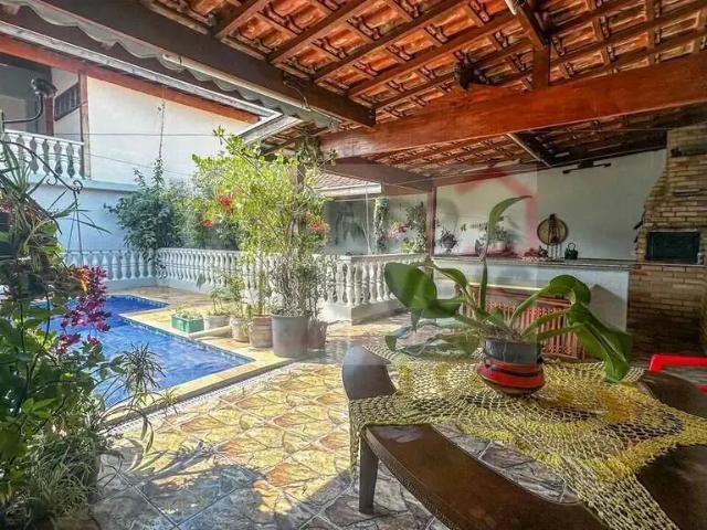 Casa / Sobrado para Venda em Tremembé/SP Flor do Vale 4 Quartos