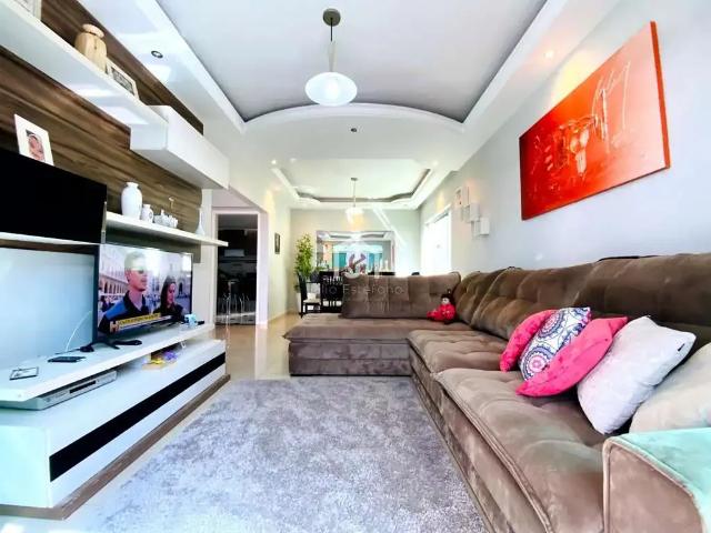 Casa / Sobrado para Venda em Tremembé/SP Jardim Santana 3 Quartos