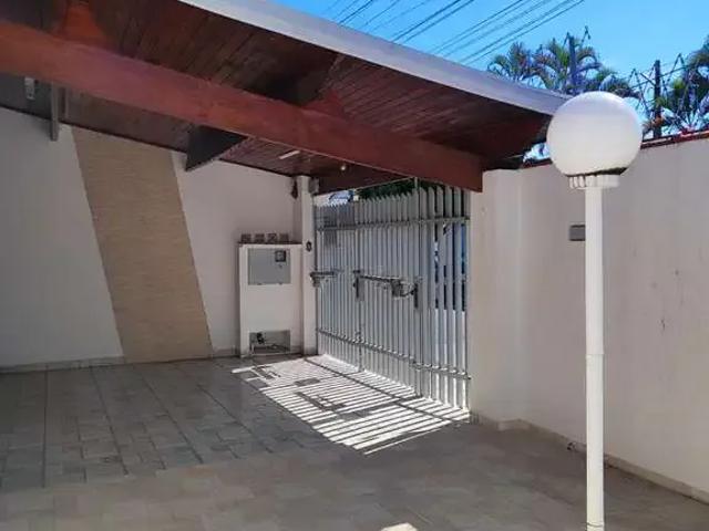 Casa / Sobrado para Venda em Tremembé/SP Parque das Fontes 3 Quartos