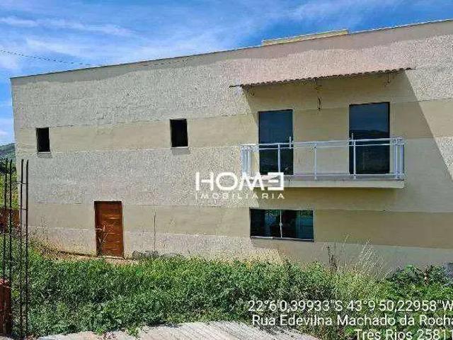 Casa / Sobrado para Venda em Três Rios/RJ Rua Direita 4 Quartos