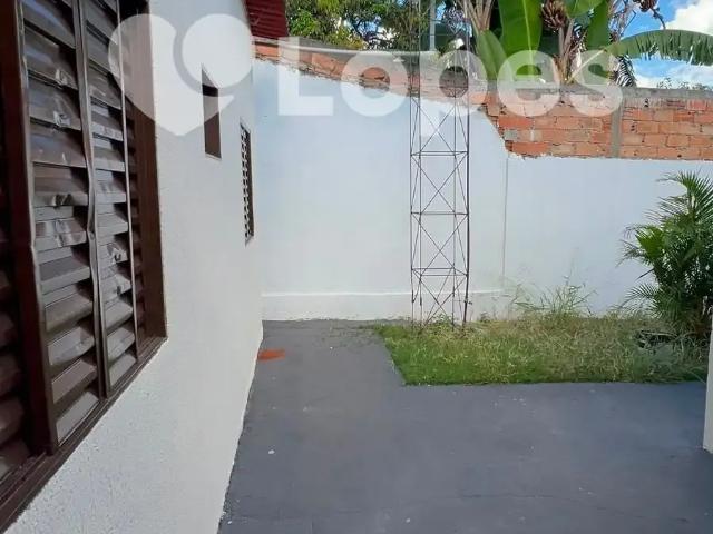 Casa / Sobrado para Venda em Trindade/GO Jardim Floresta 3 Quartos