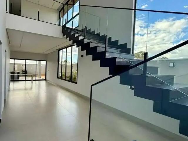 Casa / Sobrado para Venda em Trindade/GO Parqville Quaresmeira 4 Quartos