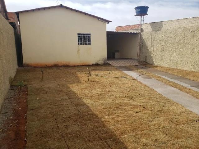 Casa / Sobrado para Venda em Trindade/GO Residencial São Bernardo II 2 Quartos