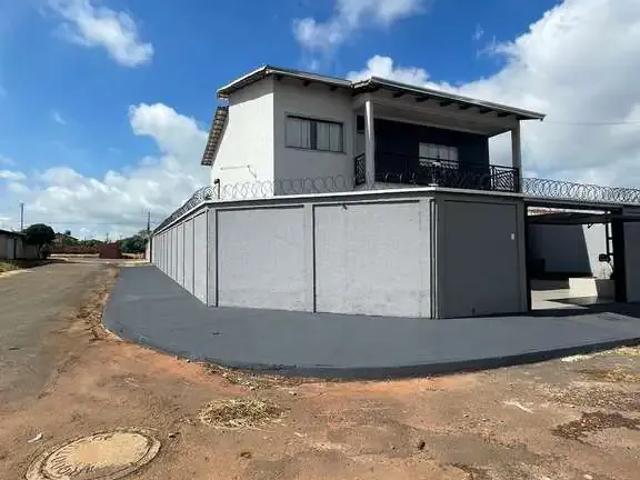 Casa / Sobrado para Venda em Trindade/GO Residencial Vieira 4 Quartos