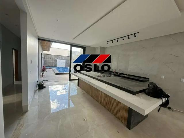 Casa / Sobrado para Venda em Trindade/GO Setor Cristina 4 Quartos