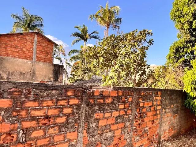 Casa / Sobrado para Venda em Trindade/GO Setor Residencial Garavelo II 3 Quartos
