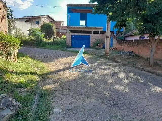 Casa / Sobrado para Venda em Tumiritinga/MG Centro 3 Quartos