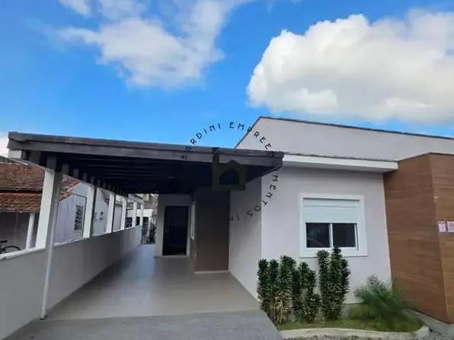 Casa / Sobrado para Venda em Tubarão/SC Centro 3 Quartos