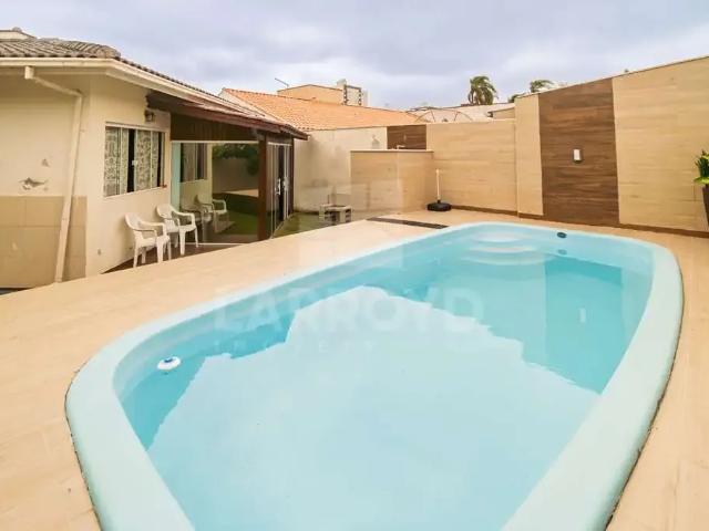 Casa / Sobrado para Venda em Tubarão/SC Centro 3 Quartos